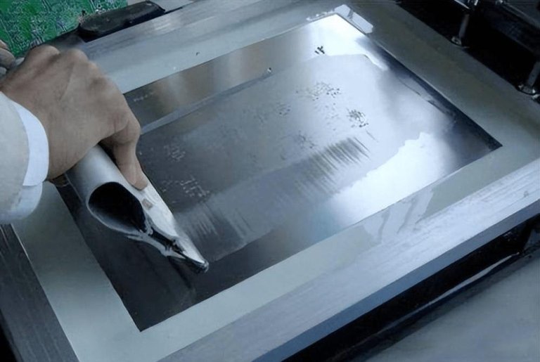 Solder Paste Printing In SMT Process - Keep Best PCBA